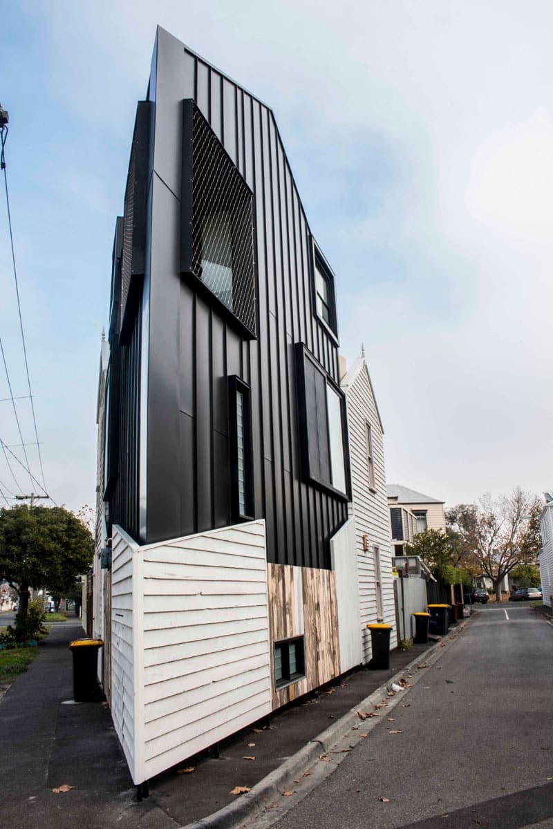 Acute House - Metal Cladding Systems